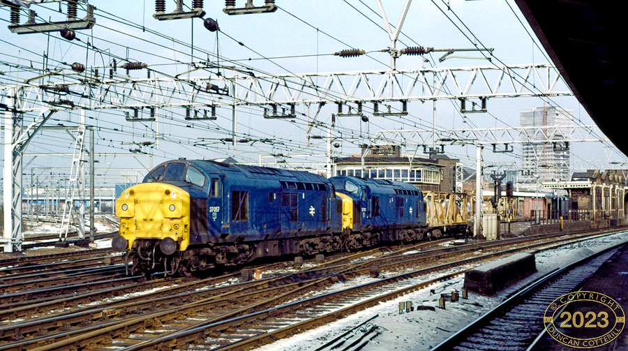 railography : United Kingdom : Classic Traction : 85-UK6-0033